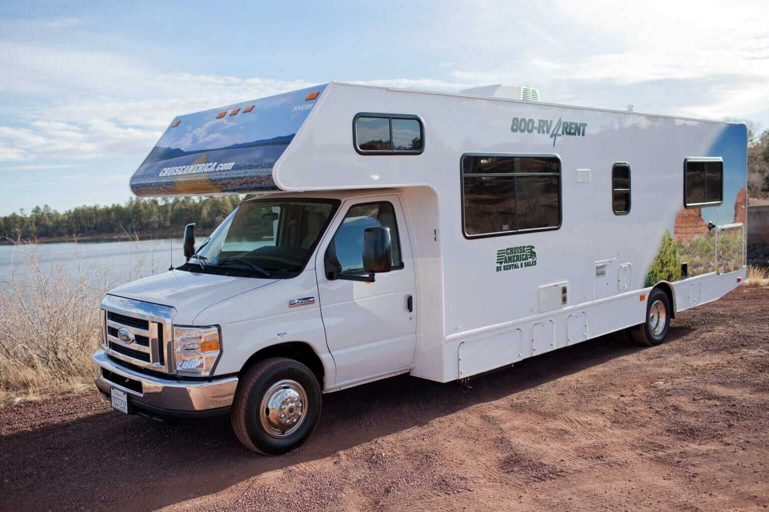 C30 fra Cruise Canada - Lej trygt, nemt og billigt her